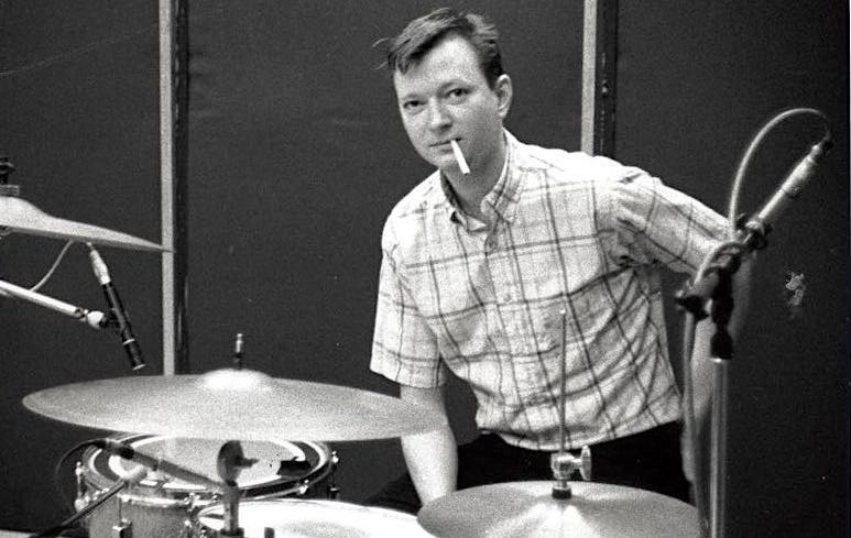 Pictures On My Wall : Joe Dilworth - Section26